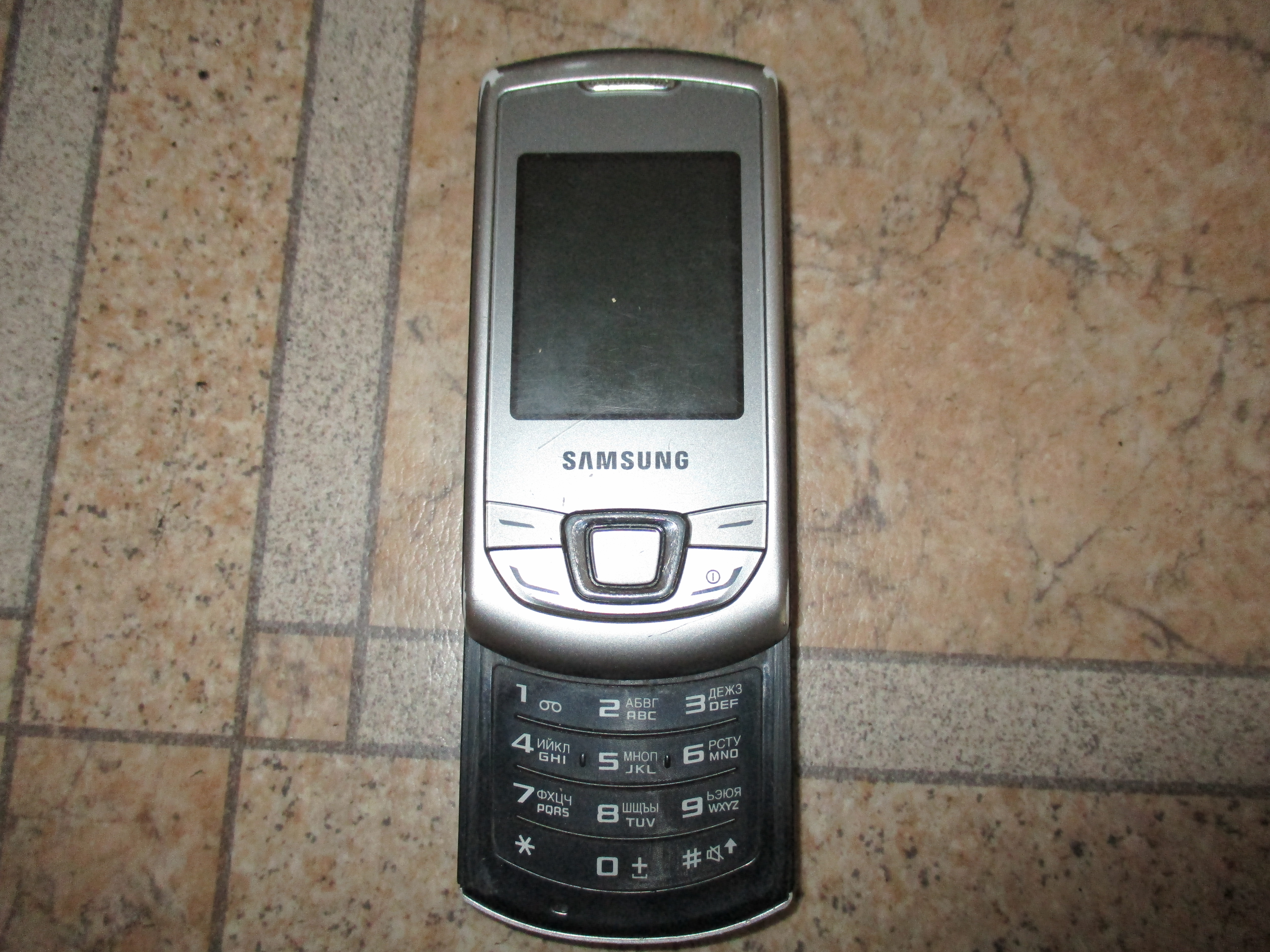 Мобільний телефон "Samsung GT-E2550" з сім-картою оператора МТС - setam ...