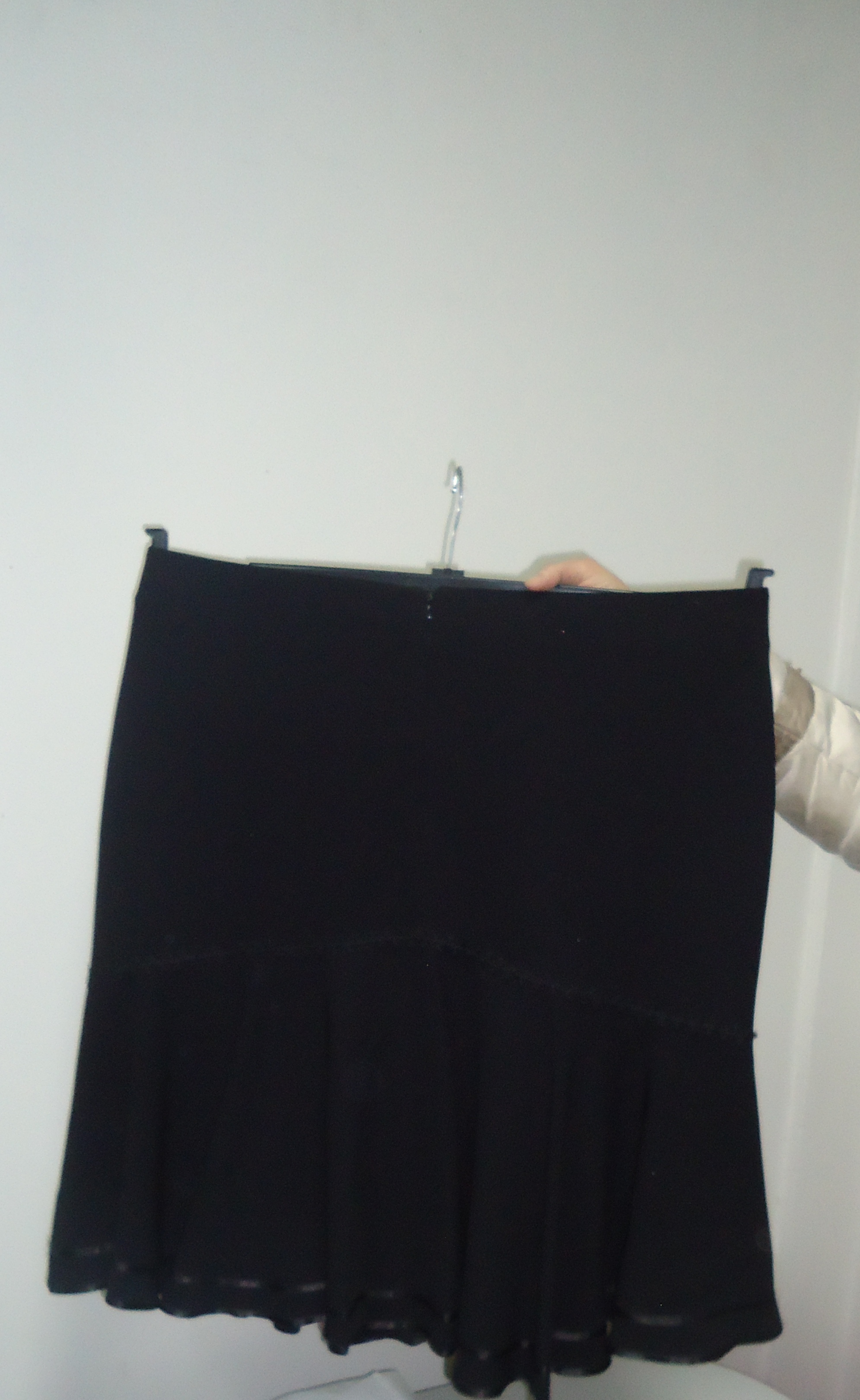 Спідниця чорна з розкльошонними зборками - setam.net.ua